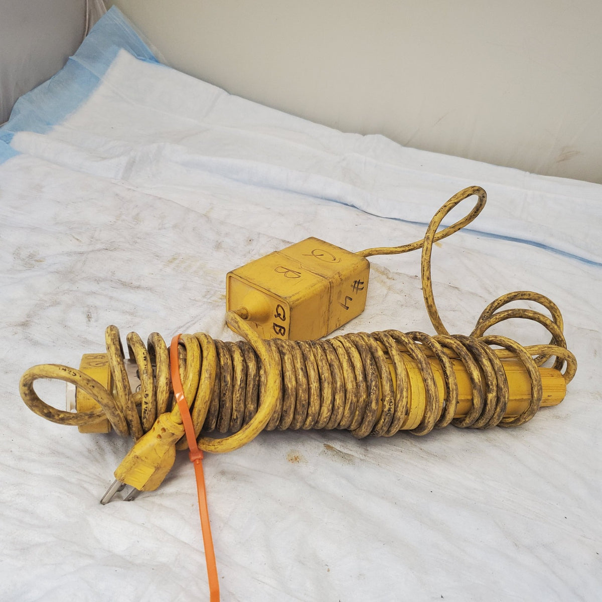 General Manufacturing Fluorescent Hand Lamp Fluorescent Light - Yellow ...